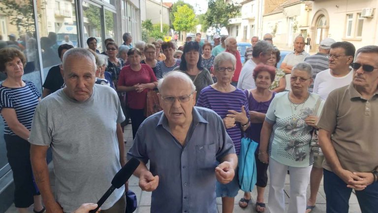 Антикризните мерки за пензионерите добредојдени но не доволни БанкоМетар